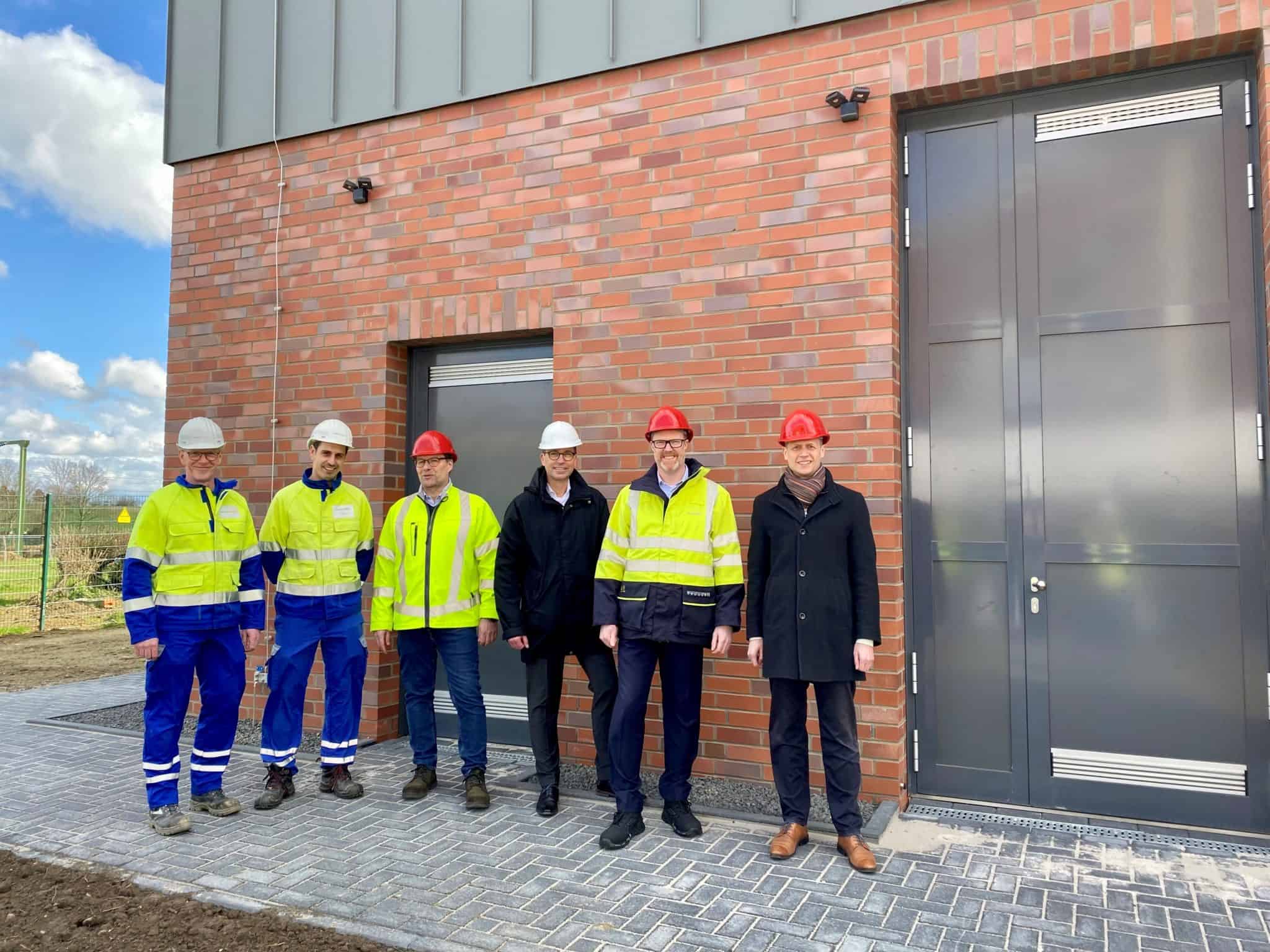 Neue Schaltanlage an der UA Heinsberg geht in Betrieb – www.alliander ...